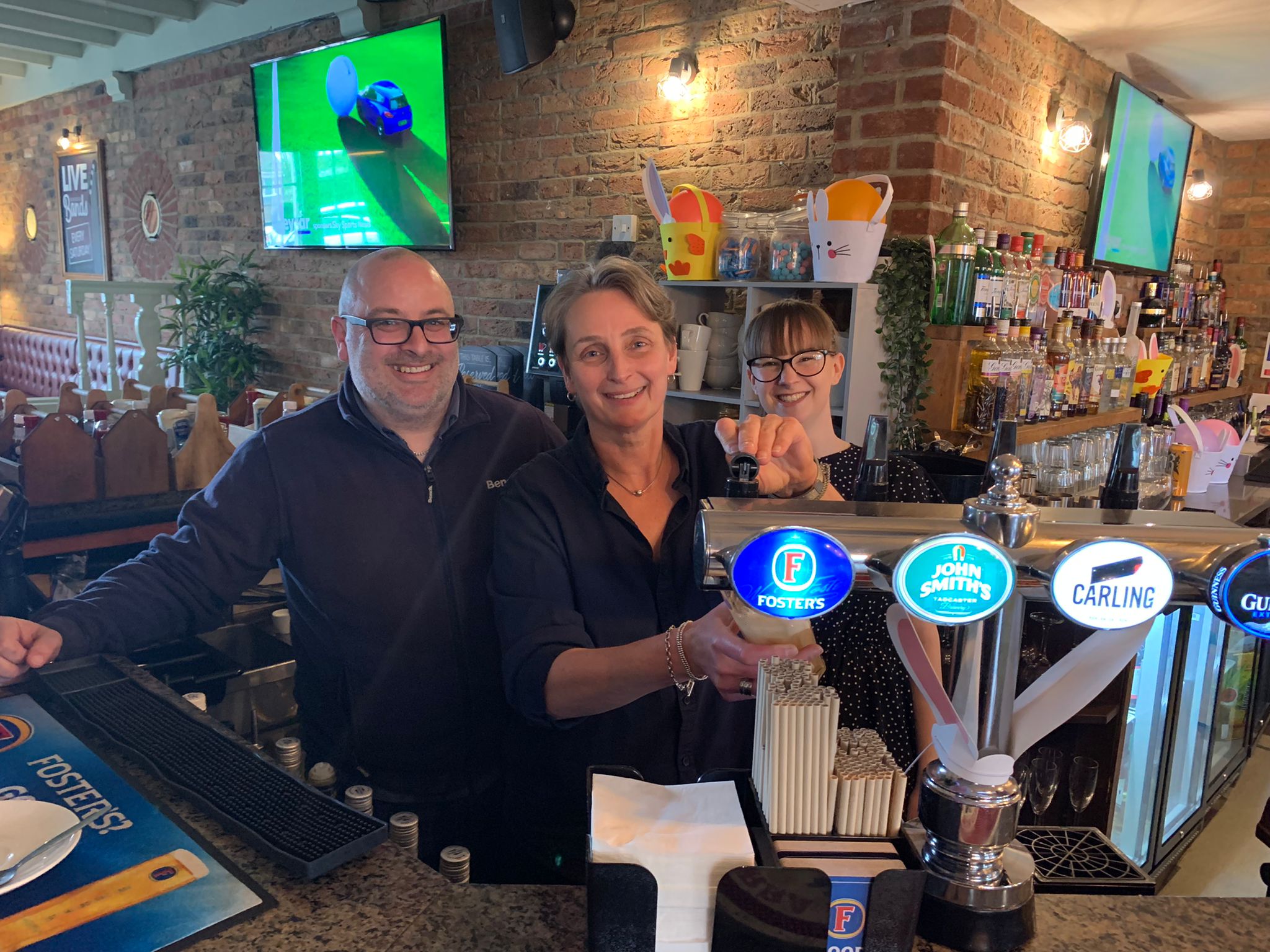 MP for Jarrow visits local pub Kate Osborne visits The Lord Nelson ...