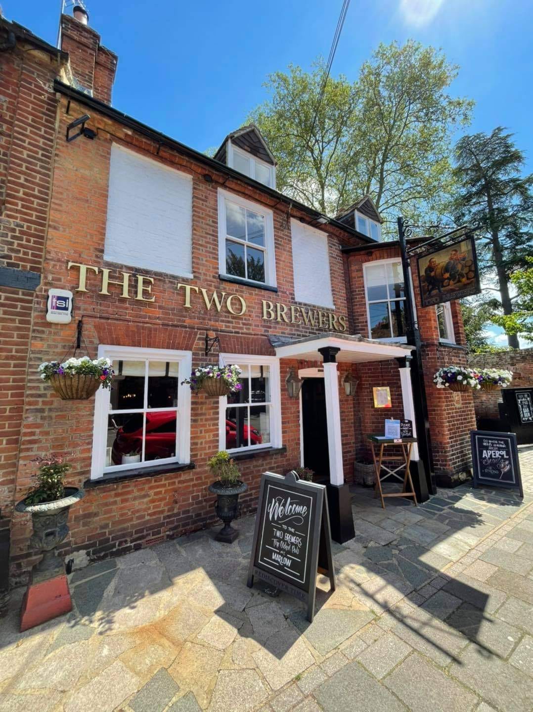 Two Brewers, Marlow to host Mayor and Swan Uppers during the annual ...