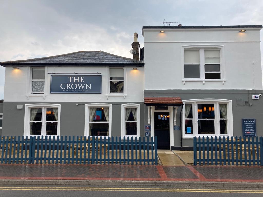 The Crown, Knaphill reopens after six-figure investment | Stonegate Group
