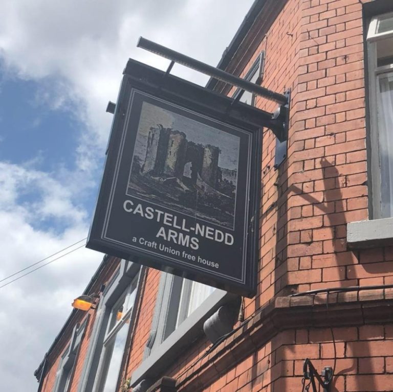 Neath’s Castell-Nedd Arms reopens with brand new games room | Stonegate ...