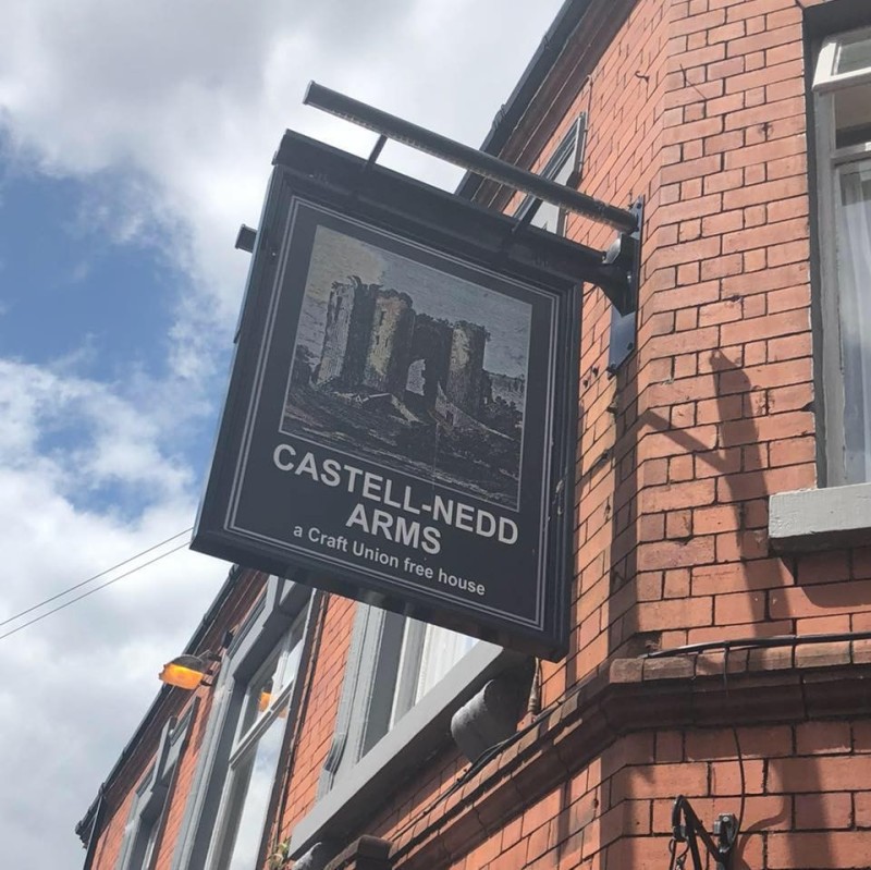 Neath’s Castell-Nedd Arms reopens with brand new games room | Stonegate ...