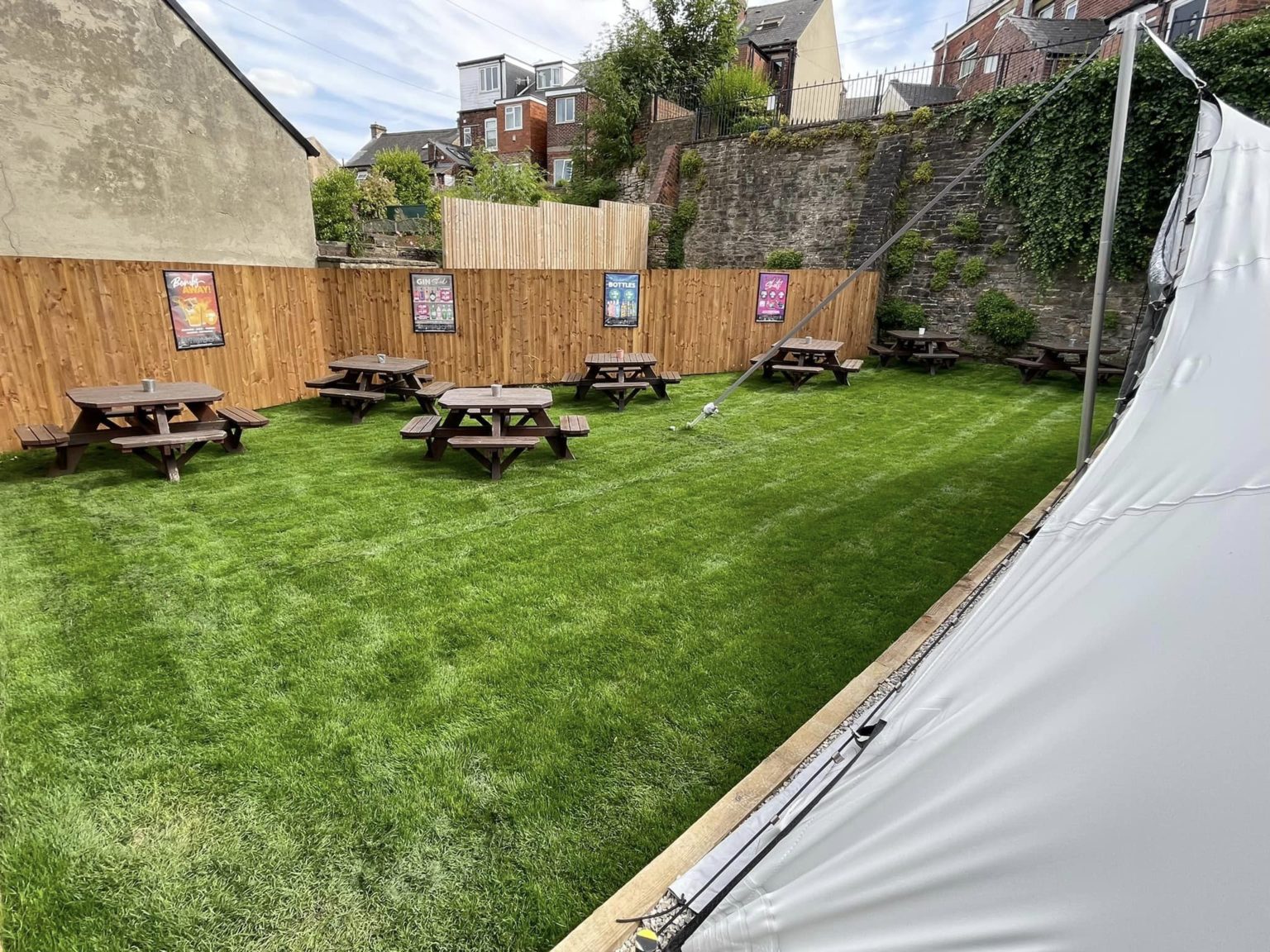 The Springvale Tavern reveals it’s new look garden | Stonegate Group