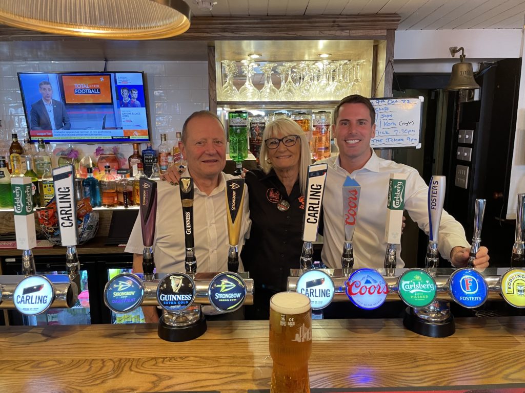 Scott Benton MP visits local Blackpool pub | Stonegate Group
