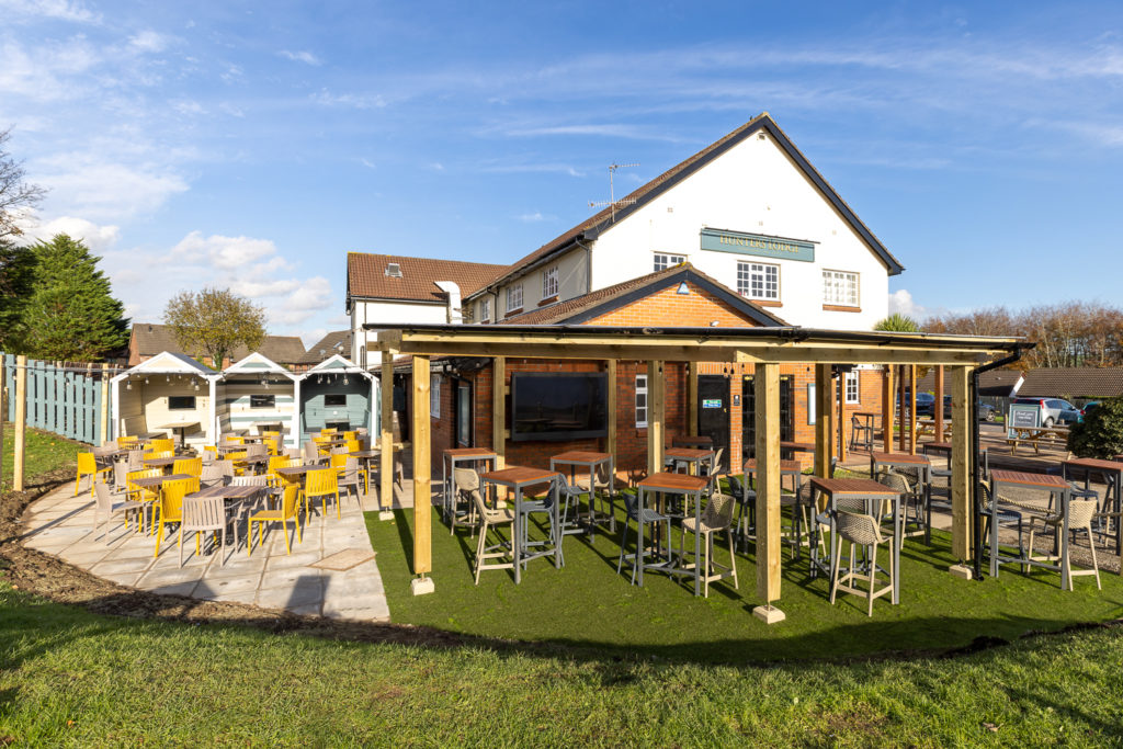 Bridgend pub Hunters Lodge is back in business with a stunning new look ...