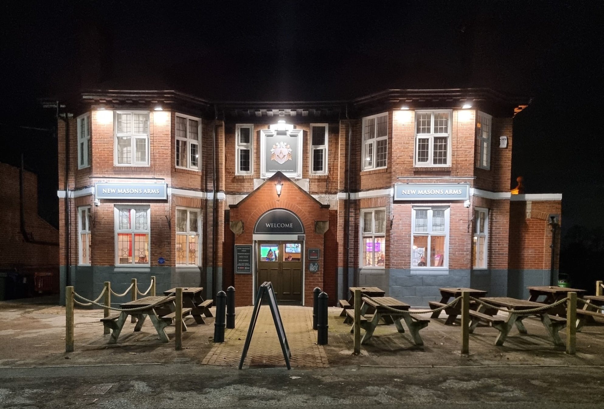 New Masons Arms undergoes six-figure investment, but keeps it in the ...