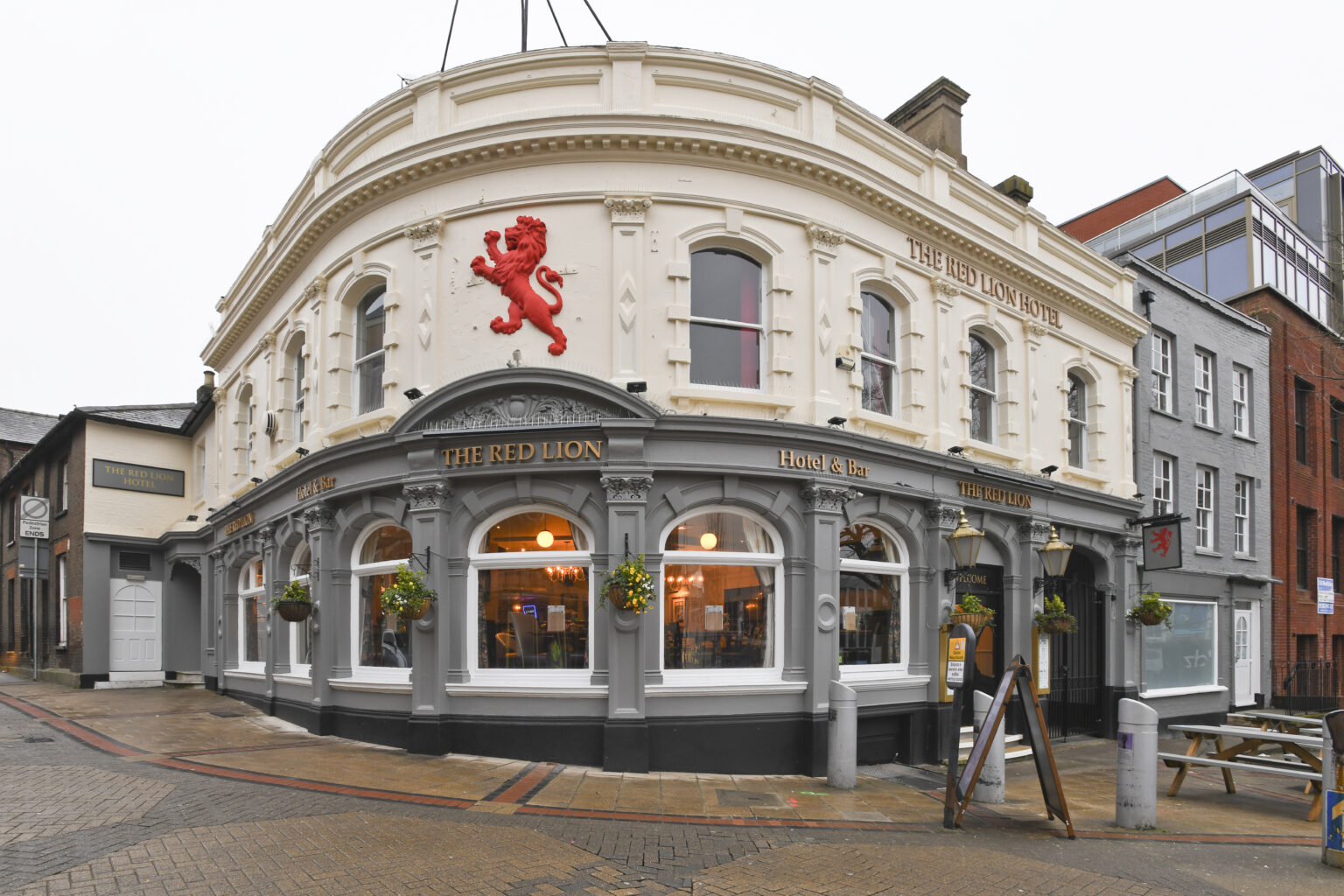 The Red Lion Hotel receives fantastic pub up-grade worth £300,000 ...