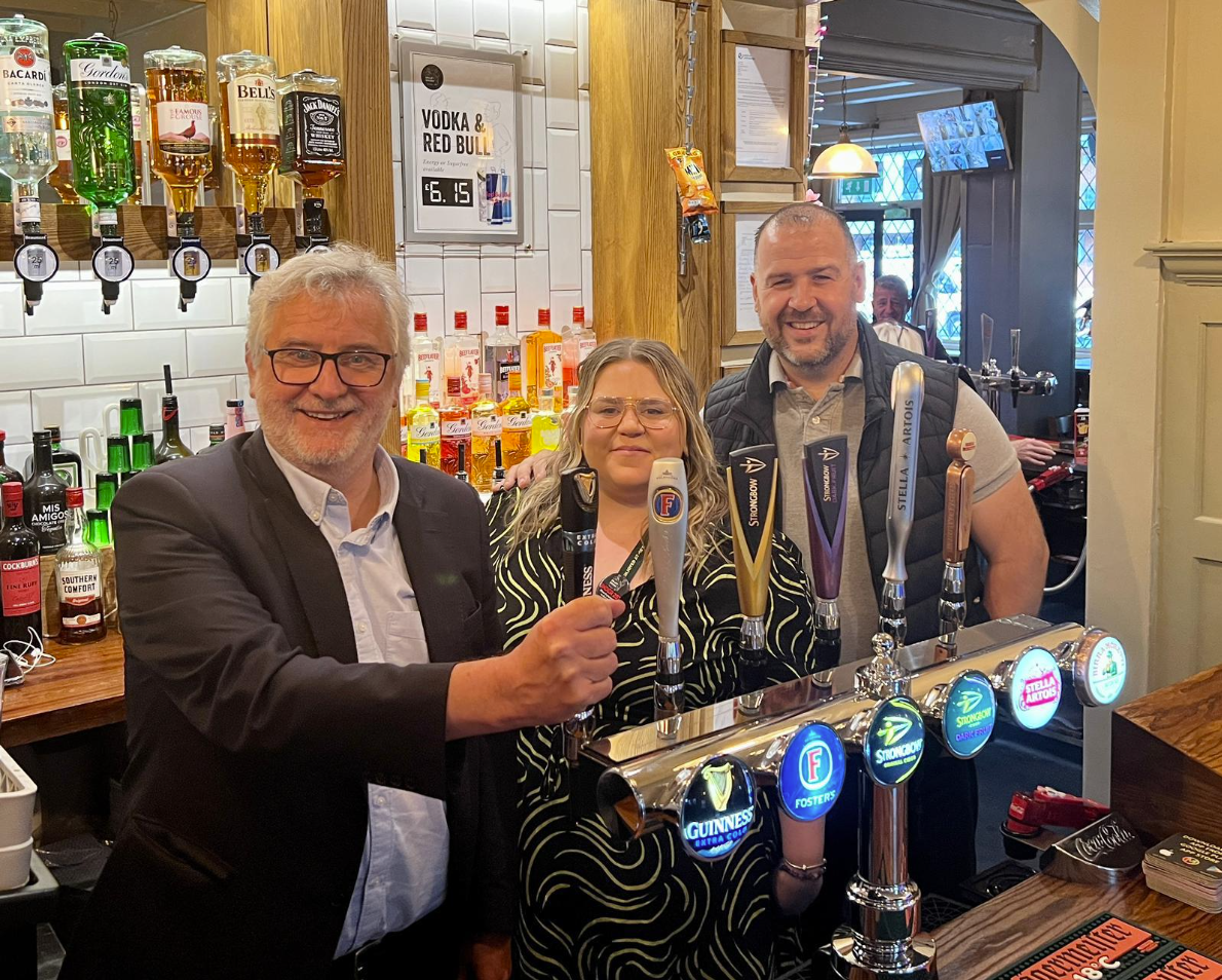 Eltham Pub welcomes Clive Efford MP after uplifting investment ...