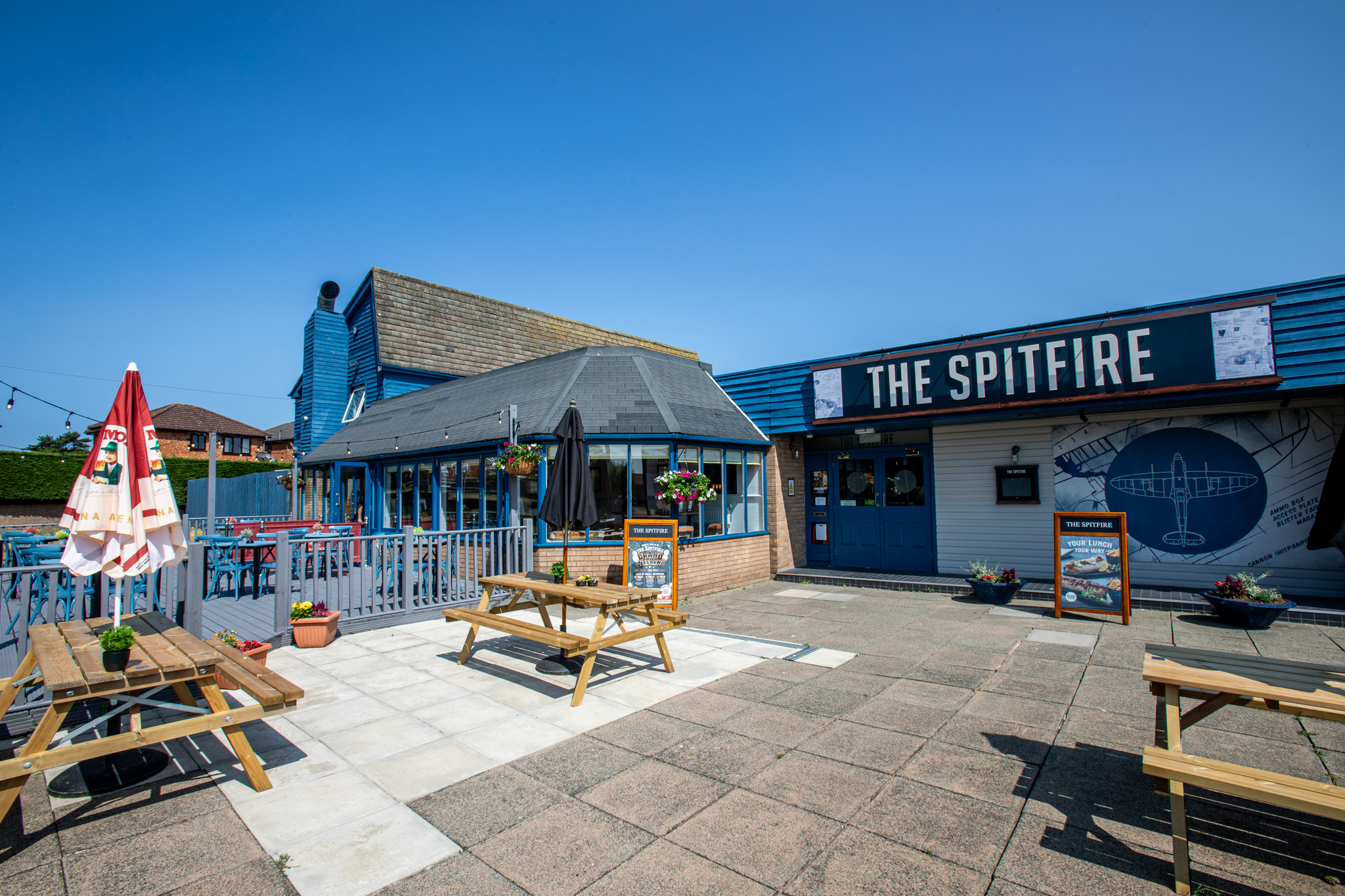 A Weekend to Remember at The Spitfire Pub’s Grand Weekend of ...